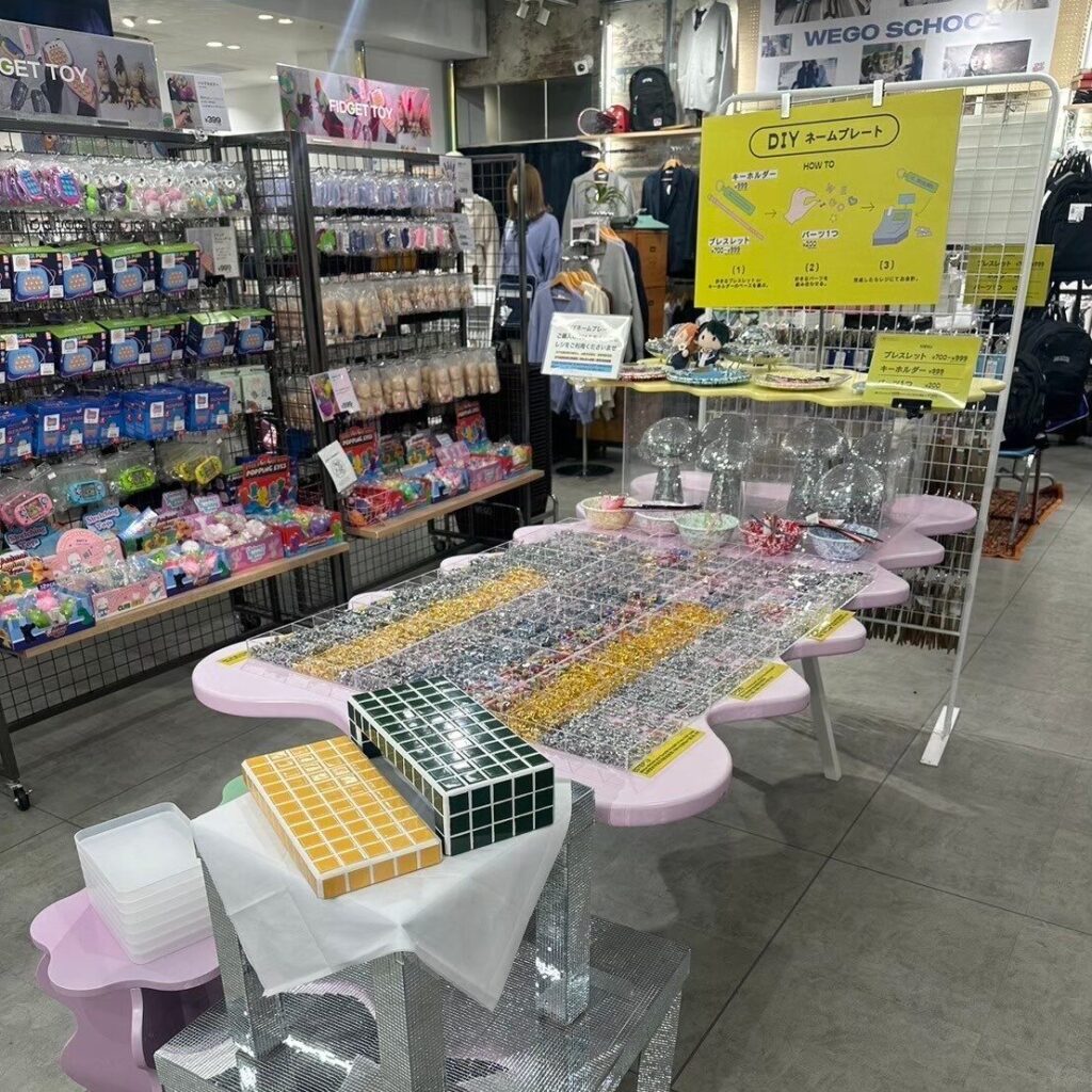 【推し活・カップル】全国のネームタグが作れるスポット22選 | WE LABO